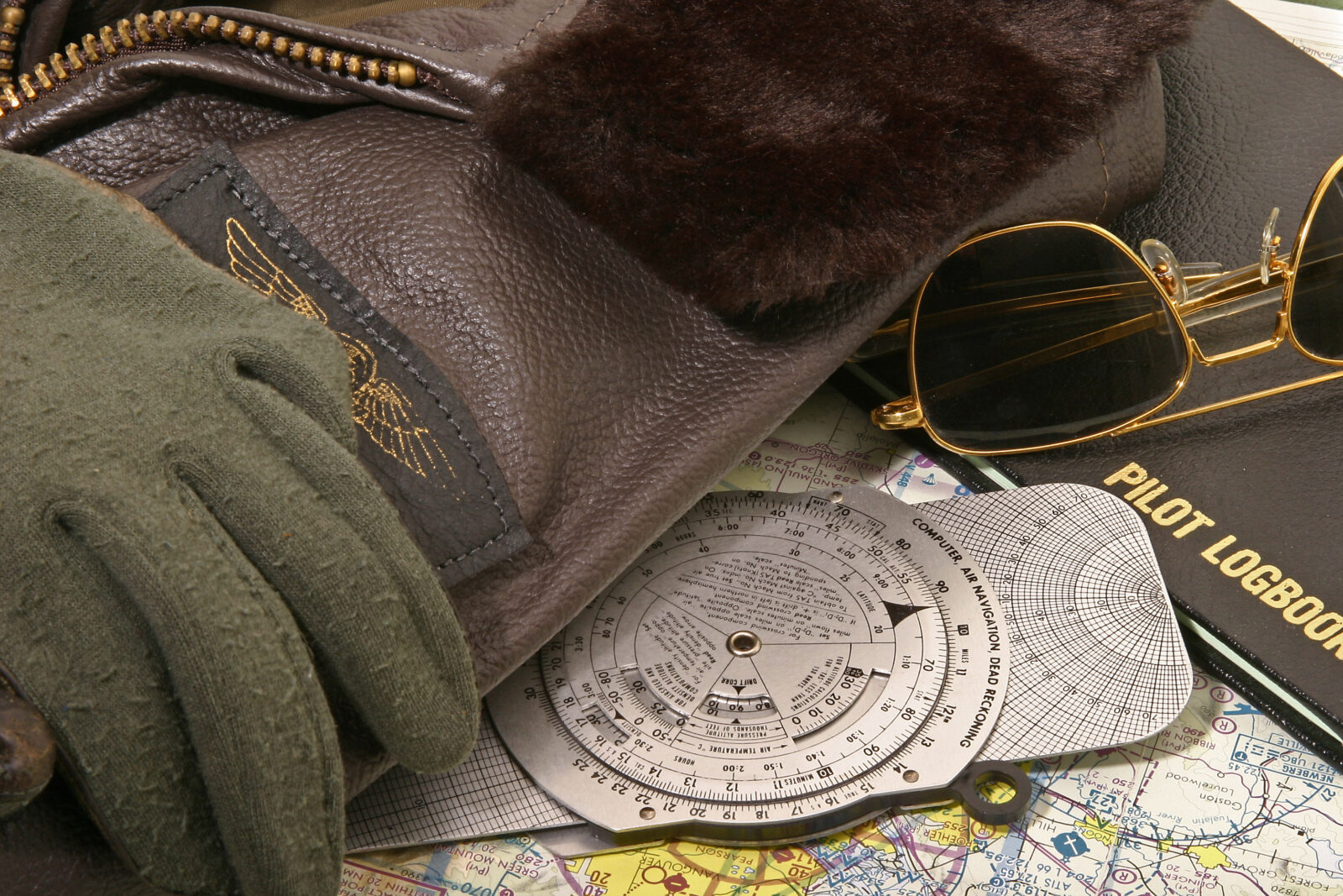 The 7 Best Flight Computers for Pilots in 2025